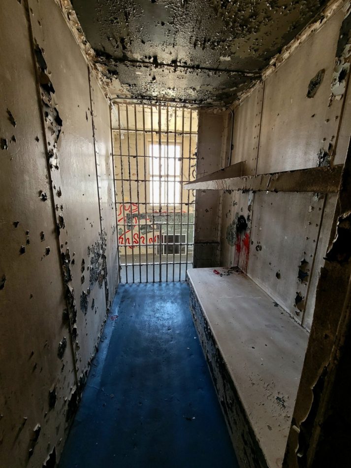 Lawrence County Jail B&B - Limestone Country